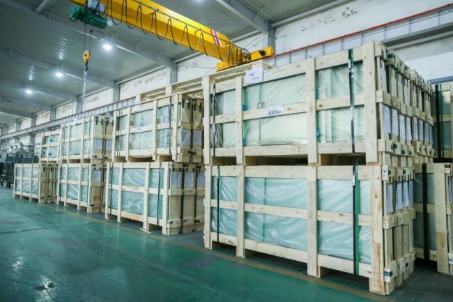 4mm Clear / Colored Golden Reflective Two Way Mirror Glass Factory