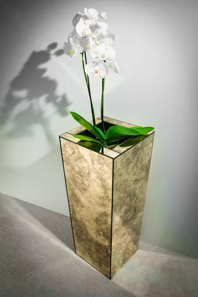 Antique Mirror Factory Wholesale Decorative Mirror with Vintage Style Building Stained Mirror Dor Decoration