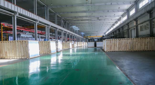 Gray Reflective Tinted Float Glass 5mm Tinted Glass Smoke Gray Tempered Glass Building Glass in Tempered