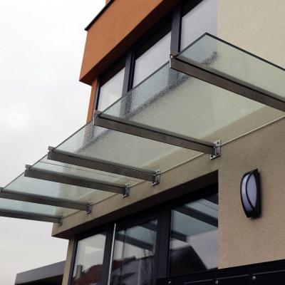 China 3 mm tot 75 mm dik warmtegevoerde meerlaag PVB gebogen gehard meubilair gelaagd glas Te koop