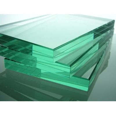 Cina 10 mm 12 mm 24 mm 51 mm vetro temperato stratificato per finestre e porte in vendita