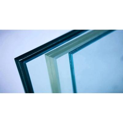 Cina Struttura solida Personalizzazione vetro laminato colorato trasparente per la decorazione in vendita