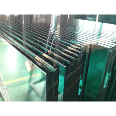 Cina Vetro temperato trasparente per porte moderne Manicotto balcone Pareti divisorie 10 mm 12 mm Spessore in vendita