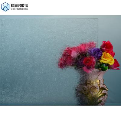 Cina Vetro a modello extra trasparente da 5 mm per finestre piatte e pareti divisorie in vendita