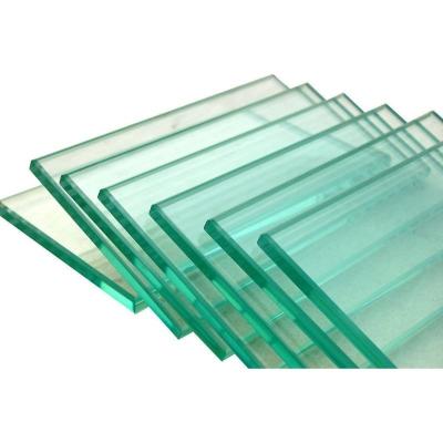 Cina Vetro temperato piatto da 10 mm per finestre di ufficio e ringhiera di piscina laminato resistente al calore in vendita