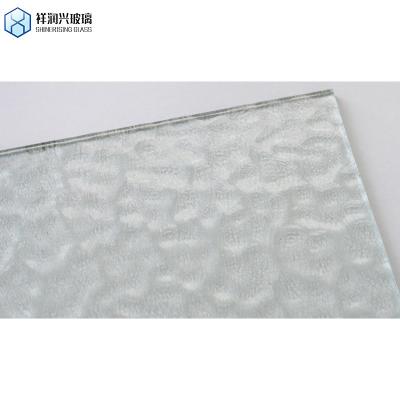 China Solid Structure Clear Sheet Glass 6mm Wired Qingdao Patterned Glass Wire for Building for sale