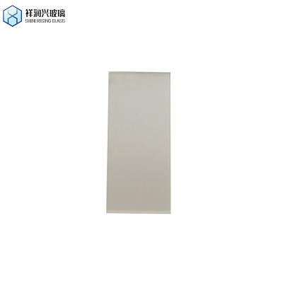 Cina 4mm 5mm 6mm 8mm 10mm Decorative Flute Clear Toughened Tempered Glass per strati Demand in vendita