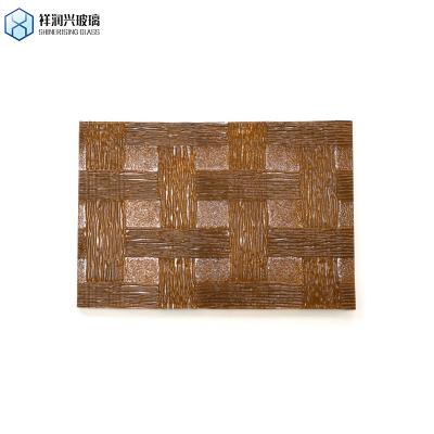China 4 mm Extra Clear Tempered Mirror Pattern Glass Crushed Squares Panel Mirror Clear Glass for sale