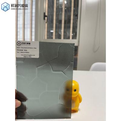 Cina 5mm 8mm 10mm vetro a nervatura rinforzato personalizzato per le vostre specifiche per l'architettura in vendita