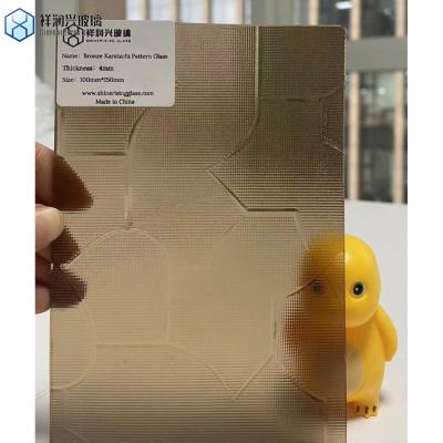 Cina 5mm 8mm 10mm vetro a nervatura rinforzato personalizzato per le vostre specifiche per l'architettura in vendita