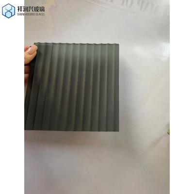 Cina Flat Kiln Cast Tinted Tempered Glass Panel Decorative Glass in Multi Pattern Shapes in vendita