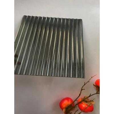 Cina 8mm 10mm 12mm vetro temperato a piombo vetro di sicurezza privacy decorativo chiaro ferro basso tessuto rinforzato vetro di costruzione con modello in vendita
