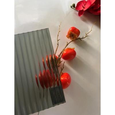 Cina 8 Mohs Durezza Punti di pioggia Modello Temperato pannelli di vetro di canna tinto 4mm 5mm 6mm 10mm in vendita