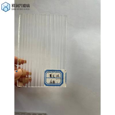 China Vidro branco de 5 mm Aqualite Grain Net Traingless Quadrados irregulares Hishicross à venda