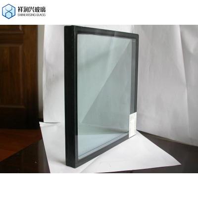 Cina Qingdao Double Glazing Low E Coating Argon Gas Insulating Safety Glass per la costruzione di pareti a tenda in vendita