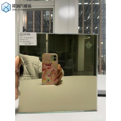 Cina Richiesta personalizzata Multilayer Mirror Glass Wall Decor con effetto di estensione infinita in vendita