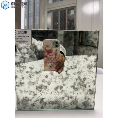 China Decoração colorida personalizada acabamento prateado backsplashes modernos com vidro espelho antigo à venda