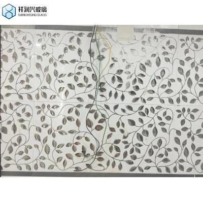Cina Porta doccia in vetro temperato con disegno Karatachi in bronzo e fogli a disegno in vendita