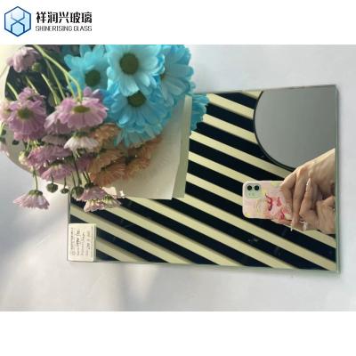 Cina Sice's Demand Tinted Glass/Colored Decorative Mirror Glass per colorfast non ossidante in vendita