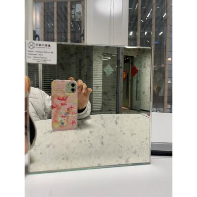 China Procesamiento de corte de bordes de perforación de templado 2 mm-10 mm de pulido de biselado azulejos de espejo en venta