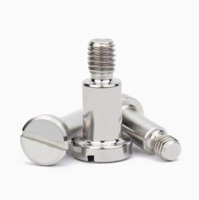 China OEM/ODM  Precision Shoulder Bolt for Machinery Tight Tolerance Shoulder Screw Manufacturer for sale