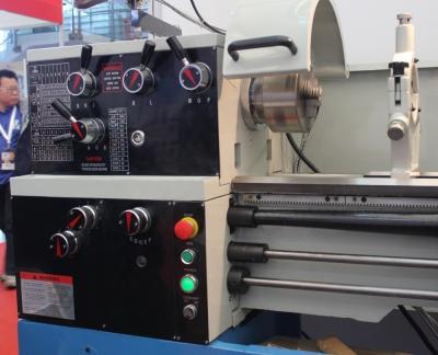 Cina Torno meccanico universale di precisione di media portata con lunghezza massima del pezzo di lavoro 1000 mm in vendita