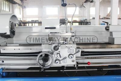 Cina Metall Turning 410mm Swing Horizontal Lathe Machine Tool con e 0,01mm Rotondità in vendita
