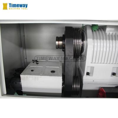 China 2019 630mm 11kW Spindle Motor Power CNC draaimachine voor metaal Single Customized Te koop