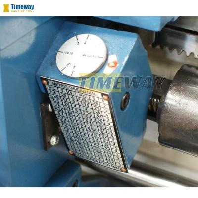 Cina Macchina di tornitura metallica con Max. Swing sopra letto 356mm e Max. Lunghezza del pezzo di lavoro 1000mm in vendita
