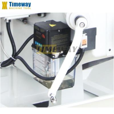 China Metal Milling Function Universal Turret Milling Machine with ISO50 Spindle Taper for sale