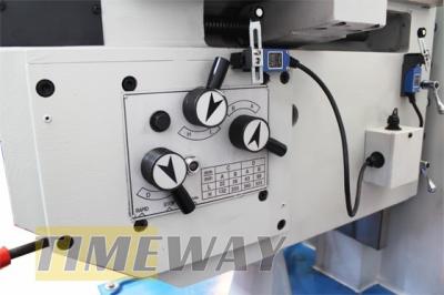 China UM320D Horizontale kniefreesmachine voor middelmatige bewerking Gewicht KG 1550 Te koop