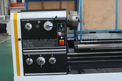 China BL-800B máquina de torno de cama de abertura de tipo de embreagem com furo de fuso de 82 mm e peso de 3300 kg à venda