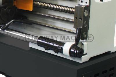 Cina Velocità del mandrino 36-1600 giri al minuto Macchina di tornitura a letto a vuoto BL-500C per tornitura universale dei metalli in vendita