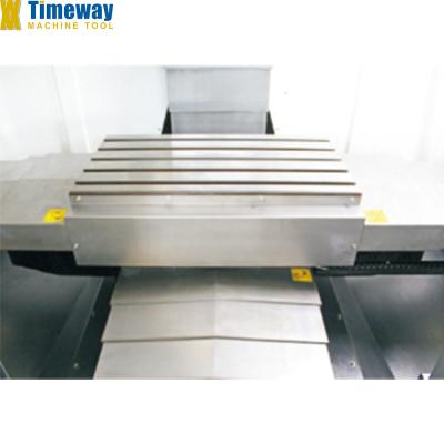 China Máquina de centro de usinagem vertical VMC650 de viagem de eixo X de 700 mm com torneira de fuso BT-40 à venda