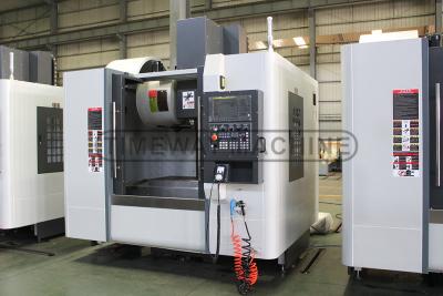 Китай 600мм Столовая машина VMC1060L CNC вертикальная фрезерная машина с вместимостью 24 журналов инструментов продается