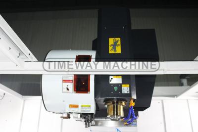 Китай VMC1370 Большой вертикальный обрабатывающий центр CNC фрезерная машина с 1300 мм столом путешествия продается