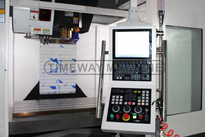 Китай VMC1370 Большой вертикальный обрабатывающий центр CNC фрезерная машина с 1300 мм столом путешествия продается