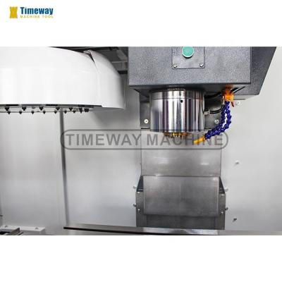 Китай Лучшее предложение на VMC650 Vertical Machine Center с T-слотом No./width/pitch 5-18-80 продается