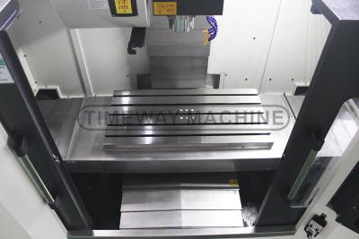 Cina Centrale di lavorazione verticale ad alta precisione 1000x500 per la lavorazione del metallo Timeway Top Product in vendita