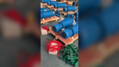 Export packaging of wire rope hoist in progress