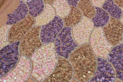 中国 ヤード多目的Multipatterned刺繍された花嫁のレースの生地 販売のため