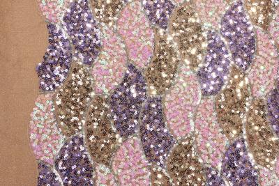 中国 ヤード多目的Multipatterned刺繍された花嫁のレースの生地 販売のため