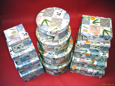 Cina Contenitori di regalo riciclati del cartone, rettangolo/quadrato/scatola di carta circolare in vendita
