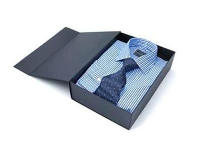 Cina Il contenitore riciclato di camicia degli uomini, modo su misura copre i contenitori d'imballaggio di carta in vendita
