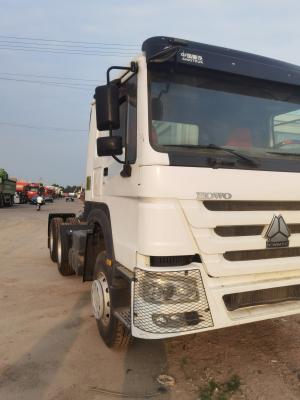Cina Used Heavy Duty Tractor Head Truck For Sale 6x4 Tractor Head 10 Wheeler in vendita