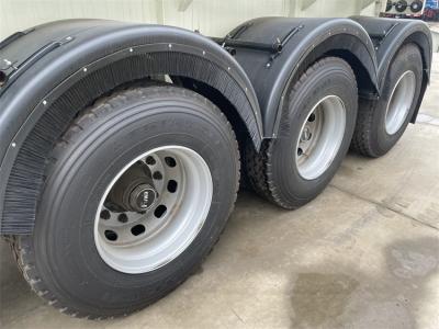 Cina 10000 Gallon 8000 Gallon Diesel Fuel Tank Trailer Oil Petroleum Semi Trailer in vendita