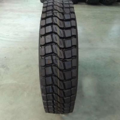 Cina 12R22.5 Vacuum Van Truck Trailer Tires Drive Wheel Tread Deepening Anti-Zap Tire in vendita