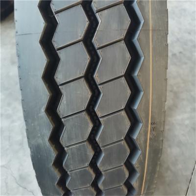 Cina 11R22.5 12R22.5 Pneumatici per rimorchio per autocarri con ruote Pneumatici a vuoto a fili integrali in vendita