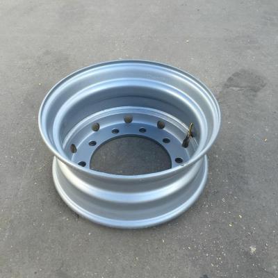 Cina Truck Vacuum Steel Rims 8.25*22.5 With 11R22.5 Tires Load Car Truck With Wheels Trailer Steel Rims in vendita