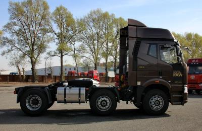 Cina Faw J6p Dump Truck 420 HP Tractor 6X2 in vendita
